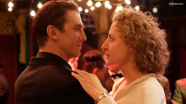 ICH BIN DEIN MENSCH von Maria Schrader im Wettbewerb des 17. Festivals ...